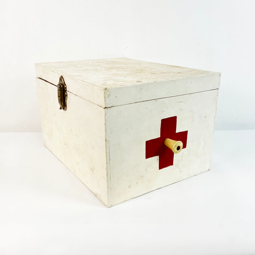Wooden Vintage First Aid Box – The Prop Collective