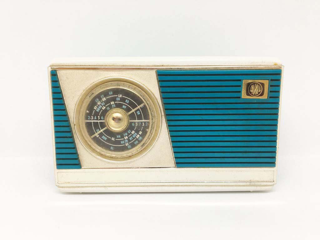 AWA Transistor Radio 1960 – The Prop Collective